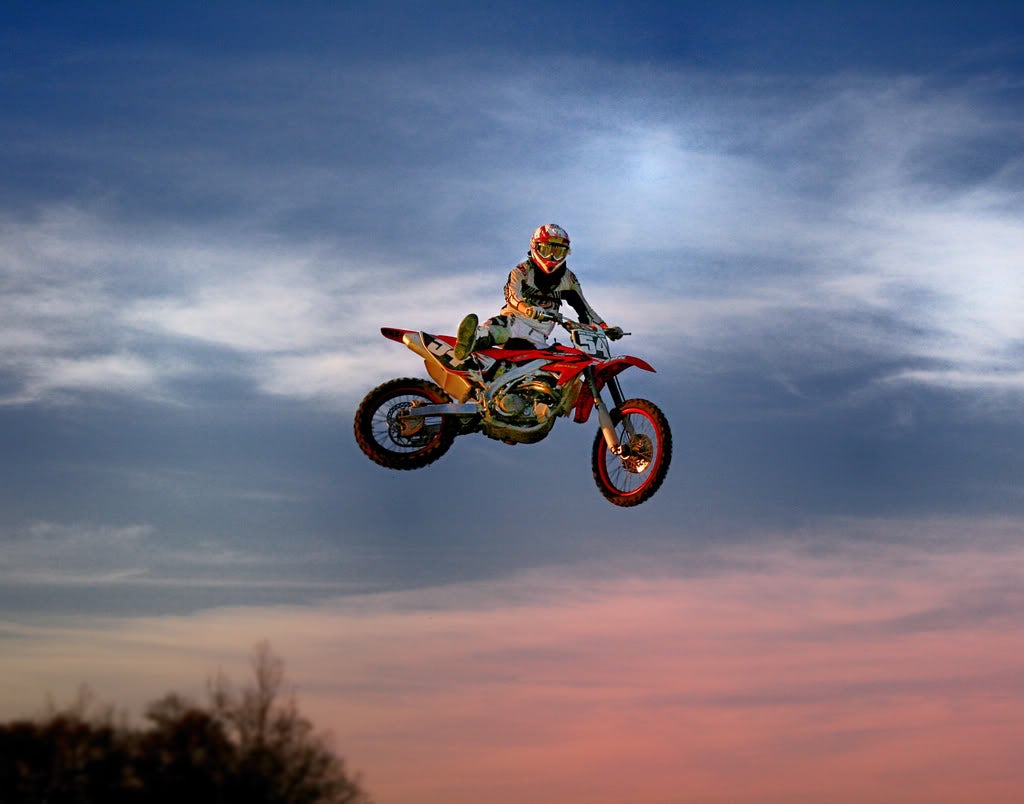 Awesome picture and "How to whip" explanation - Dirt Bike Pictures ...
